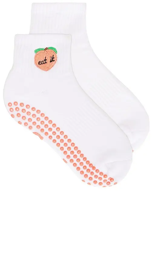 SOULS. Peach Grip Ankle Socks - White