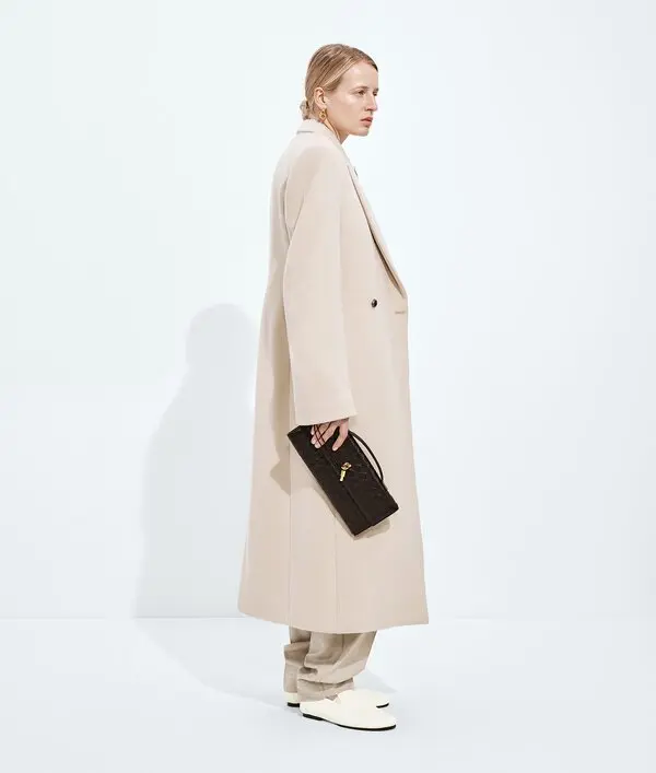 Bottega Veneta Andiamo Clutch - Fondant