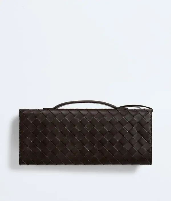 Bottega Veneta Andiamo Clutch - Fondant