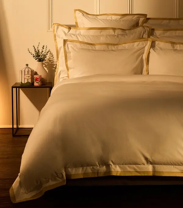 CELSO DE LEMOS Hella King Duvet Cover - Neutral