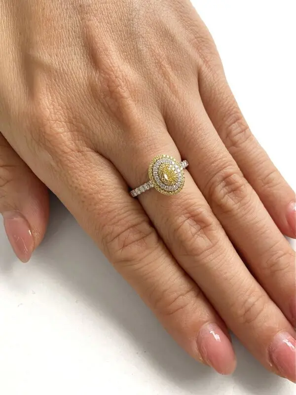 HYT JEWELRY 18kt White Gold Diamond Ring