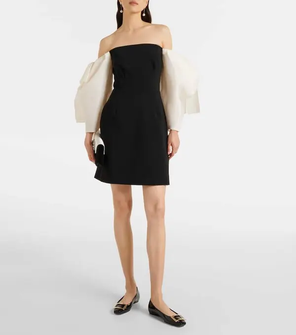 ROGER VIVIER Trompette Patent Leather Ballet Flats - Black