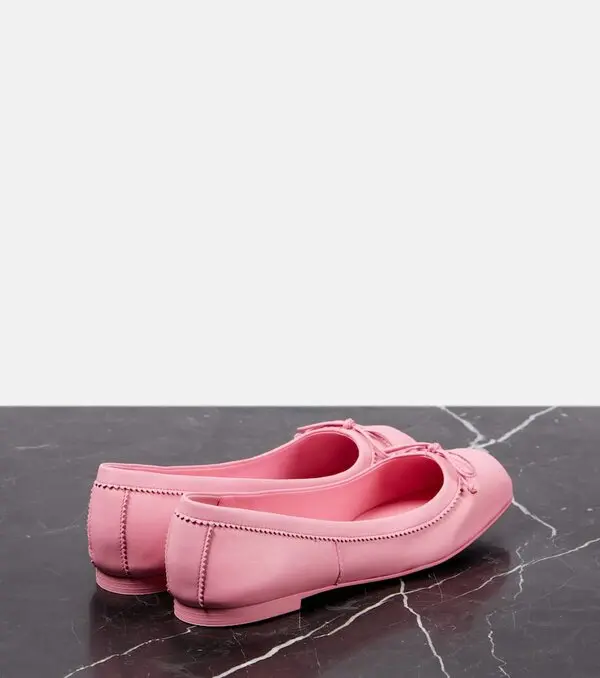 CHRISTIAN LOUBOUTIN Mamadrague Leather Ballet Flats - Pink