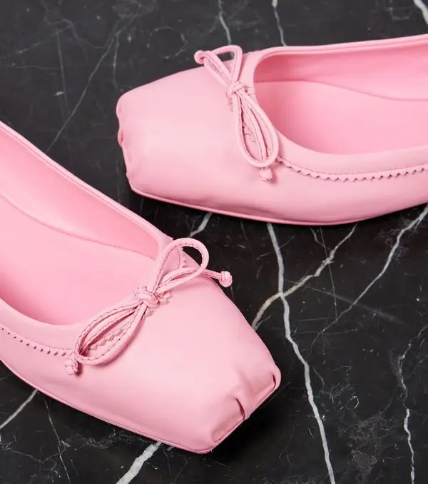 CHRISTIAN LOUBOUTIN Mamadrague Leather Ballet Flats - Pink