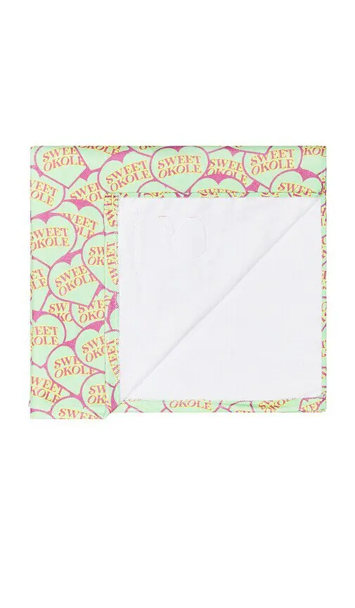 SLOWTIDE Sweet Okole Beach Towel In Green