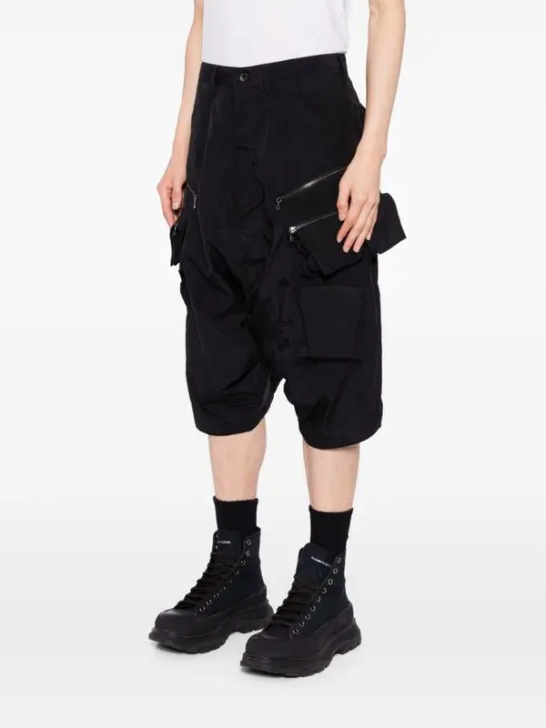 JULIUS Mid-rise Cargo Shorts - Black