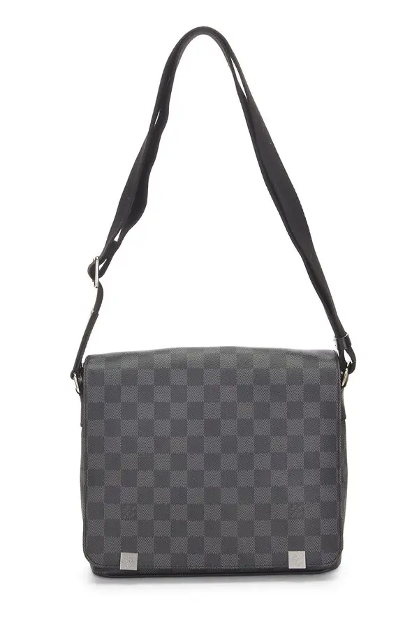 LOUIS VUITTON Damier Graphite District Messenger Bag