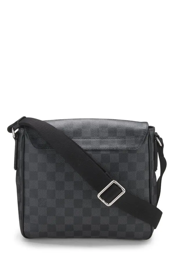 LOUIS VUITTON Damier Graphite District Messenger Bag