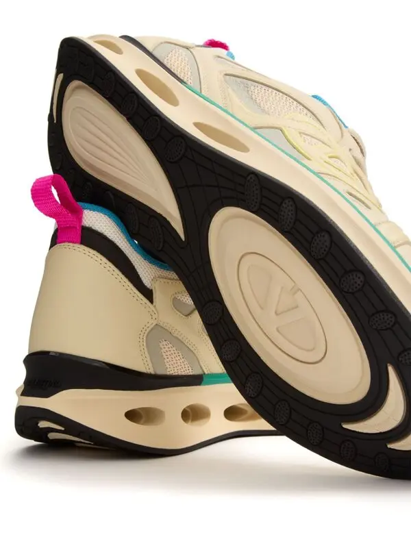 Valentino Garavani Vlogo Easyjog Leather Sneakers - Neutrals