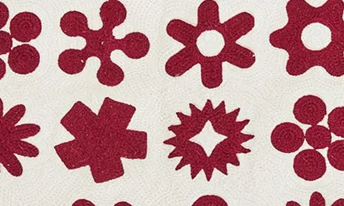DUSEN DUSEN Embroidered Dog Bed