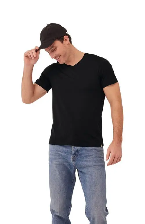 PACT Organic Softspun V-neck Tee - Black