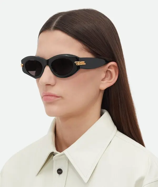Bottega Veneta Mitre Oval Sunglasses - Black/grey