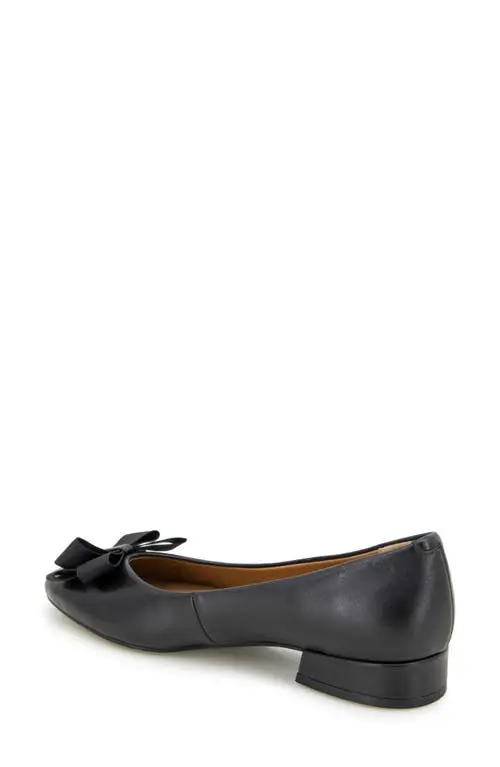Gentle Souls By Kenneth Cole Abigail Bow Pump - Black Leather