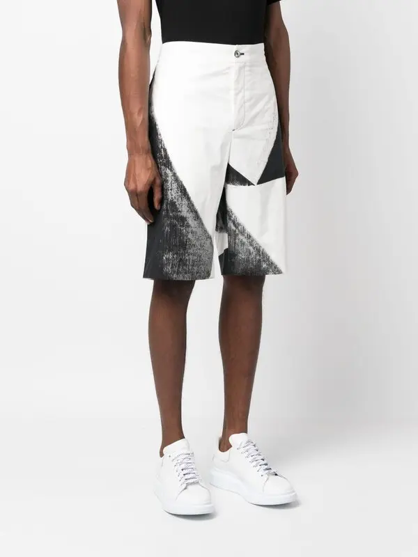 Alexander McQueen Abstract-print Cotton Bermuda Shorts - Black