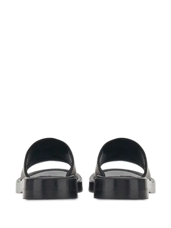 FERRAGAMO Leather Flat Sandals - Black