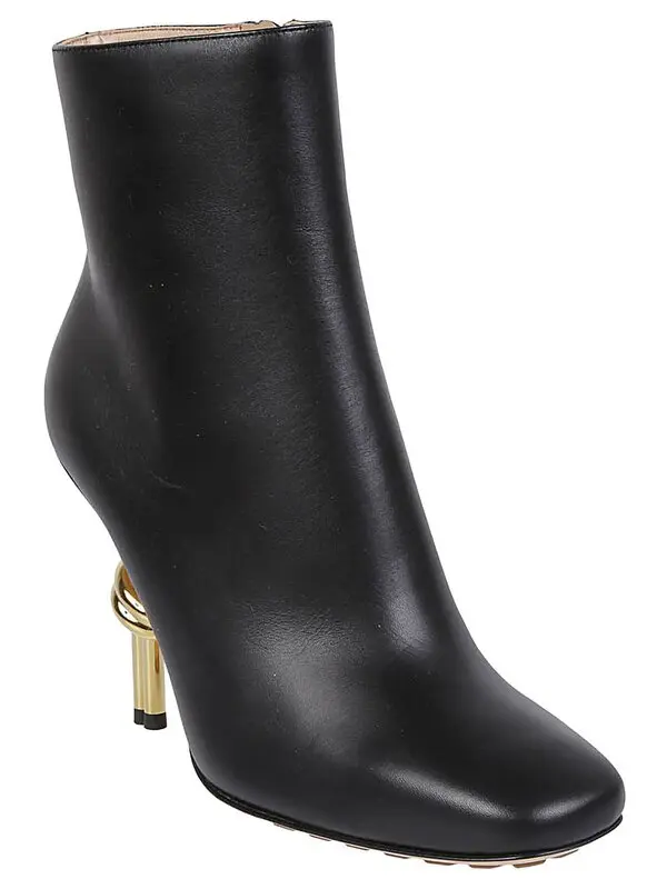 Bottega Veneta Knot Leather Ankle Boots - Black