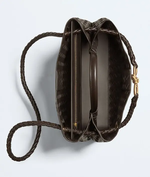 Bottega Veneta Intrecciato Leather Andiamo Top Handle Bag - Fondant
