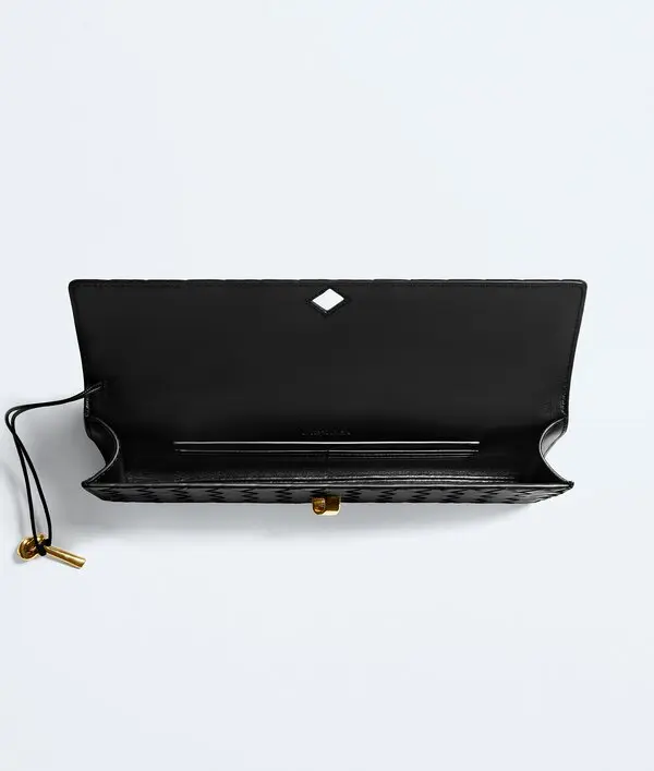 Bottega Veneta Intrecciato Leather Andiamo Clutch - Black