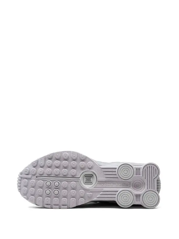 Nike Shox R4 Sneakers - White