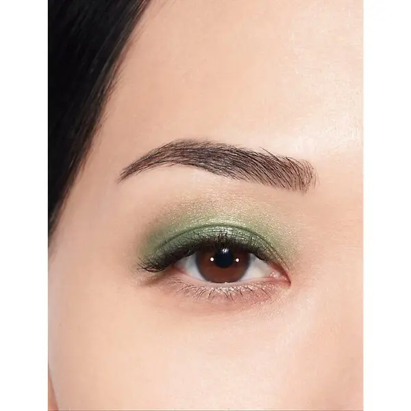 Chanel Ombre Essentielle Top Coat<br/>multi-use Eye Top Coat 2.2g - 222 Jade Facette