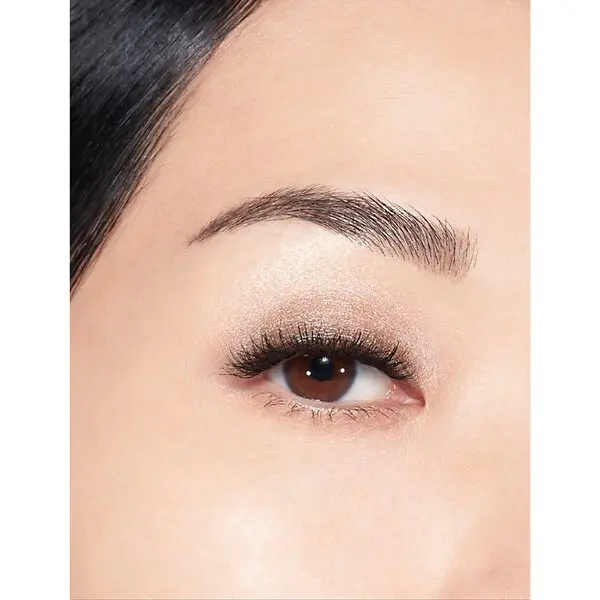 Chanel Ombre Essentielle Top Coat<br/>multi-use Eye Top Coat 2.2g - 238 Quartz Fume