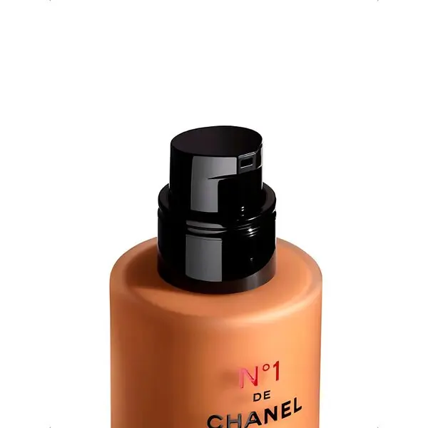 Chanel N°1 De Revitalizing Foundationilluminates Hydrates Protects - Bd111