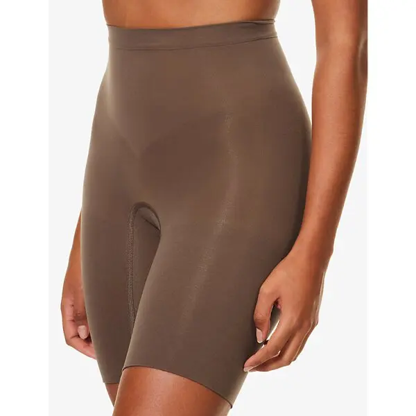 Spanx Sculpt™ Seamless Power Mid-thigh Short - Chestnut Brown