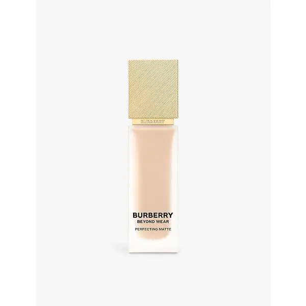 Burberry Beyond Wear Perfecting Matte Foundation 30ml - 20 Fair Cool