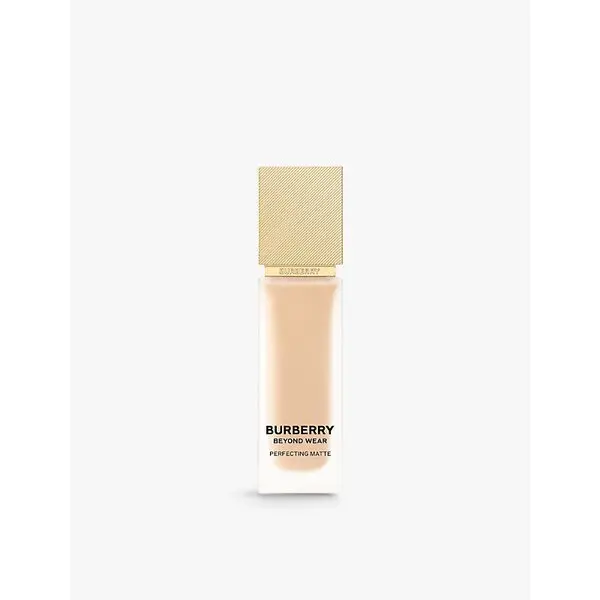 Burberry Beyond Wear Perfecting Matte Foundation 30ml - 30 Light Warm
