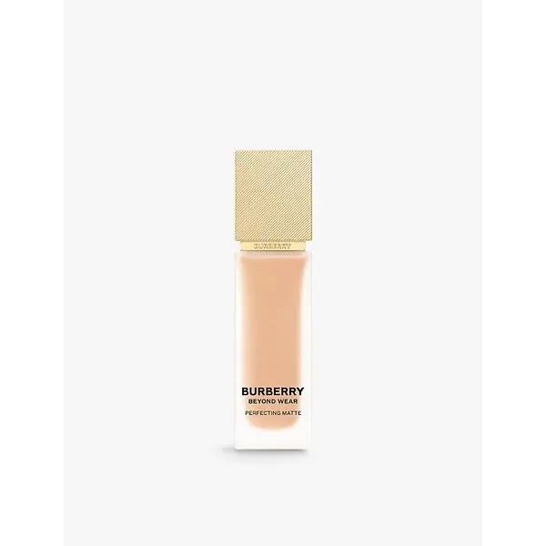Burberry Beyond Wear Perfecting Matte Foundation 30ml - 40 Light Warm
