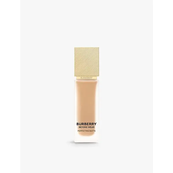 Burberry Beyond Wear Perfecting Matte Foundation 30ml - 45 Light Warm