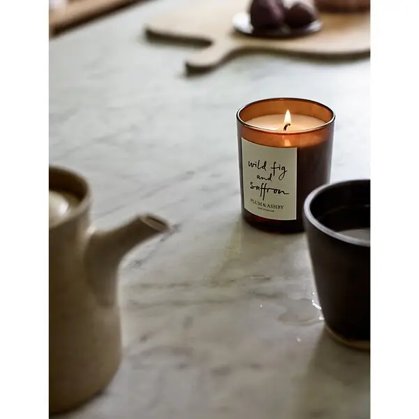 PLUM AND ASHBY Wild Fig & Saffron Candle Soy-wax Candle 220g