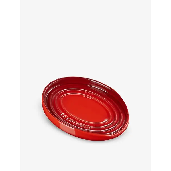 LE CREUSET Oval Stoneware Spoon Rest - Cerise