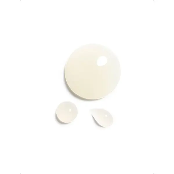 Chanel N°1 De Revitalizing Serum Smooths And Provides Radiance