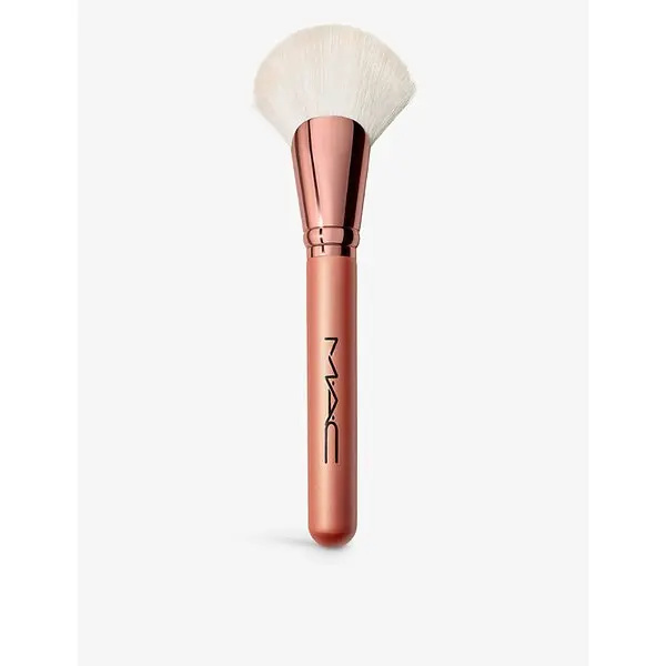 MAC COSMETICS 143s Bronzer Fan Brush - One-color