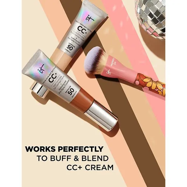 IT COSMETICS Heavenly Luxe® Love Is The Foundation Brush