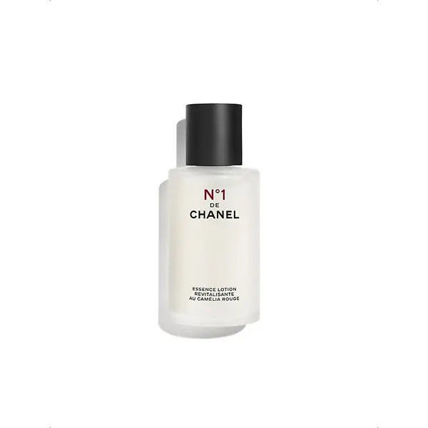Chanel N°1 De Revitalizing Essence Lotion Plumps Unifies Illuminates - Na