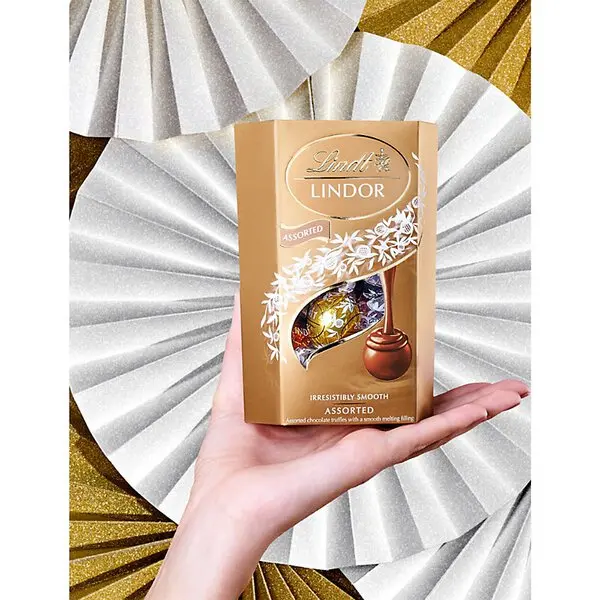 LINDT Lindor Assorted Chocolate Truffles 200g