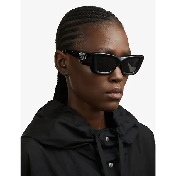 Prada Pr 13zs Cat-eye Sunglasses - Black