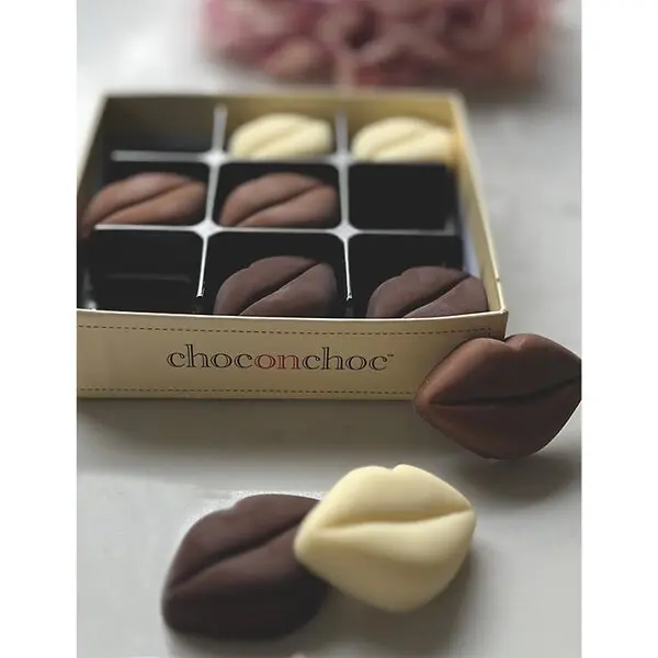CHOC ON CHOC Assorted Milk Dark And White Chocolate Lips 90g
