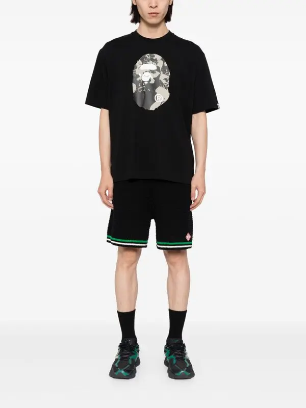 A BATHING APE Graphic Print T-shirt - Black