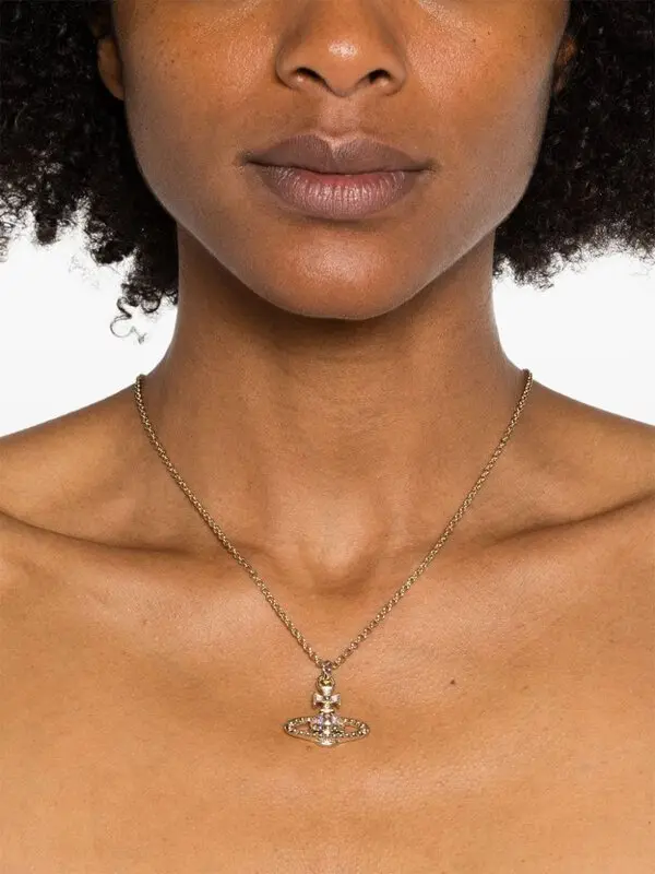 VIVIENNE WESTWOOD Mayfair Bas Relief Pendant Necklace - Gold