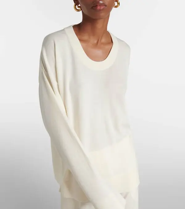 FFORME Ren Wool Sweater - White