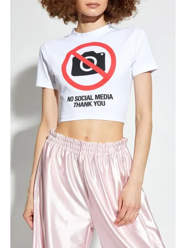 Vetements No Social Media T-Shirt In White - 49% Off | Editorialist