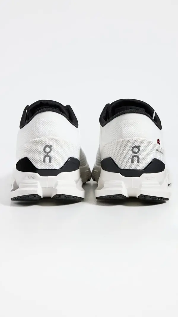 On X 4 Sneakers - Ivory/black