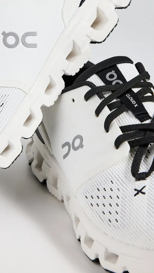 On X 4 Sneakers - Ivory/black