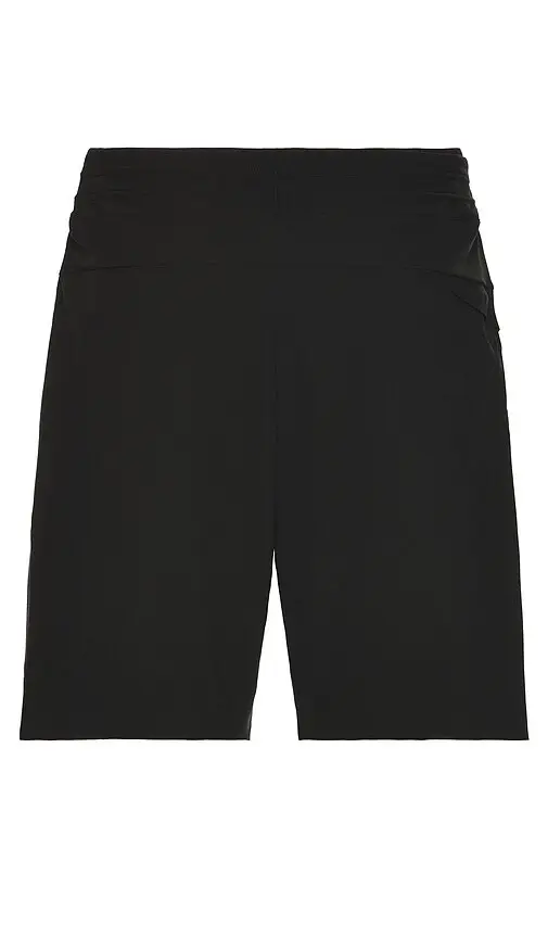 On Hybrid Shorts