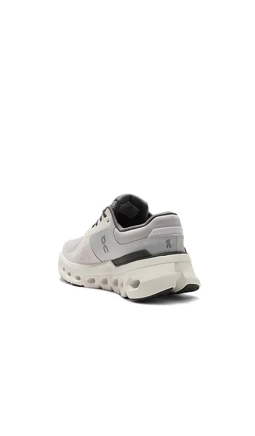 On Cloudrunner 2 Sneaker