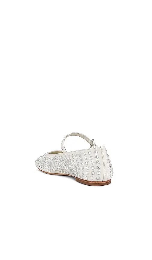 Raye Lin Flats