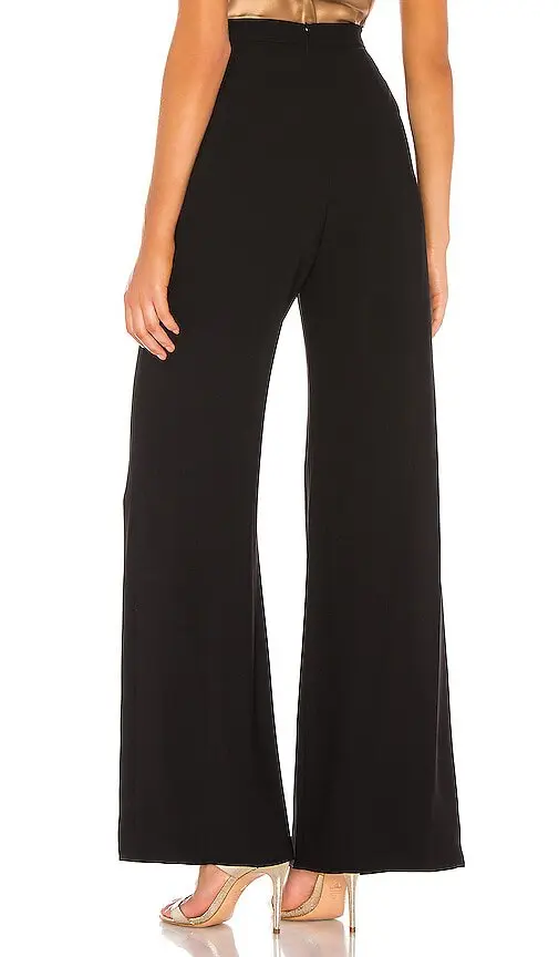 Amanda Uprichard Ariya Pant